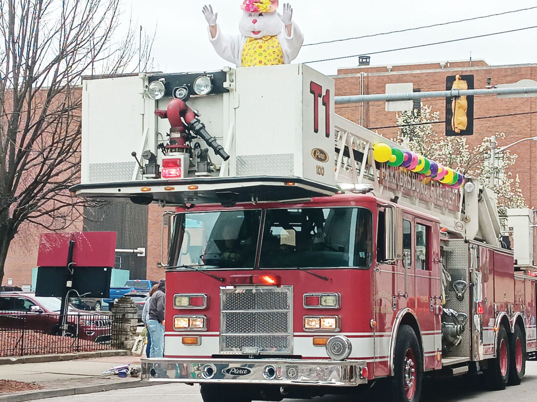 Hop Hop Hurray! Mid-Ohio Valley Easter Parade draws families to downtown Parkersburg | News ...